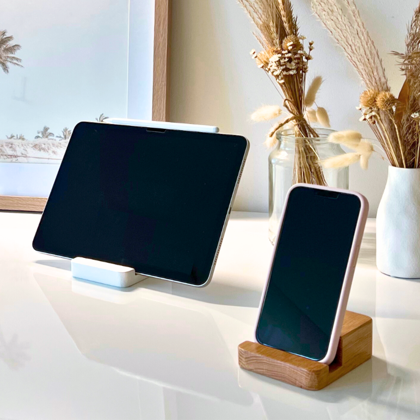 Oak Wood Phone/Tablet Stand – Lux Navia